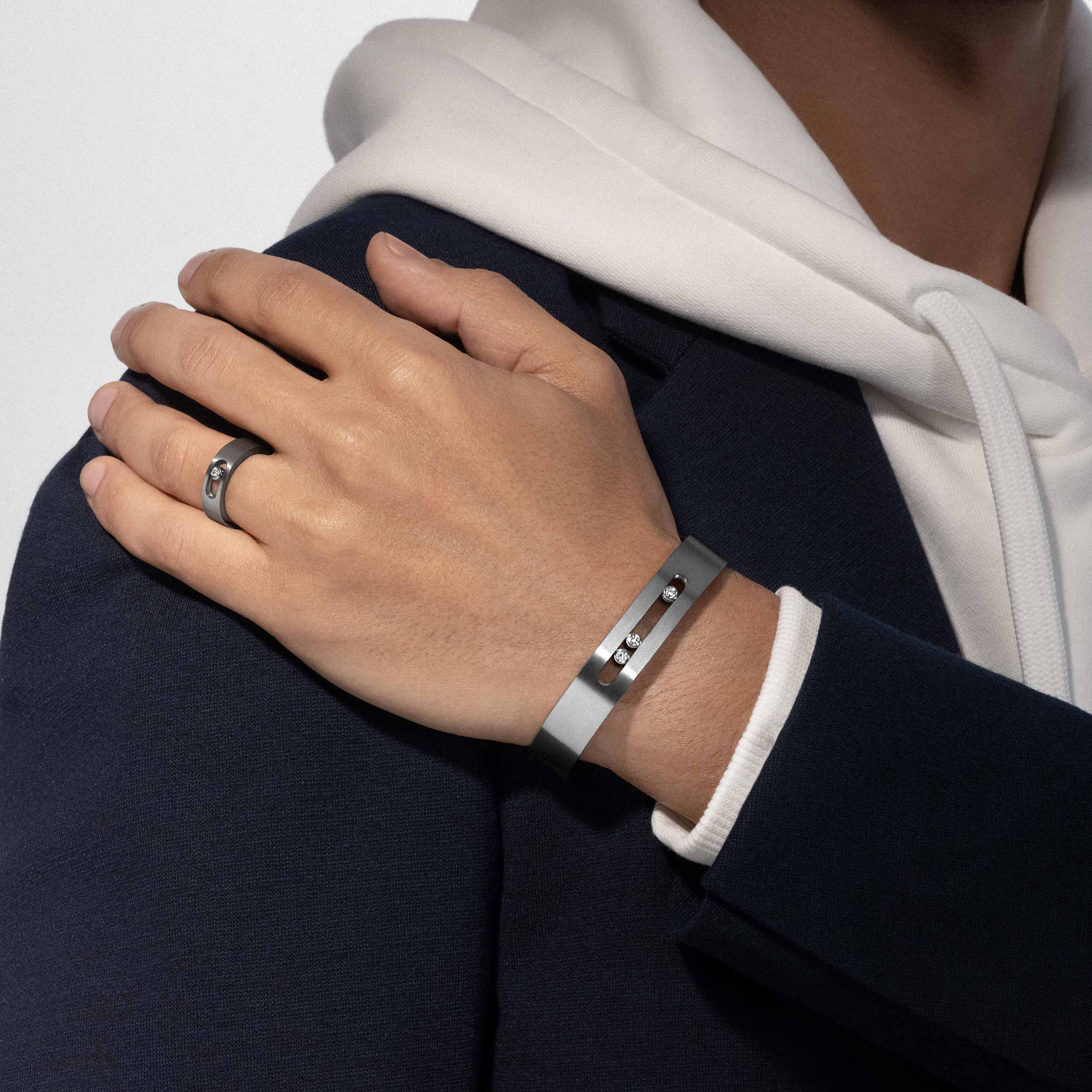 MESSIKA titano apyrankė vyrams (bangle) su deimantais Move Titanium | Factory by Ribas