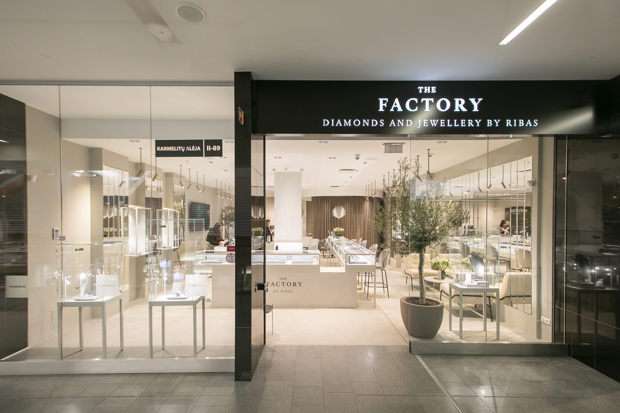 Mūsų salonai | Factory By Ribas